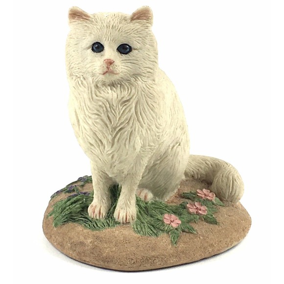 Charmstone | Accents | Charmstone Persian Cat Figurine Signed Earl ...